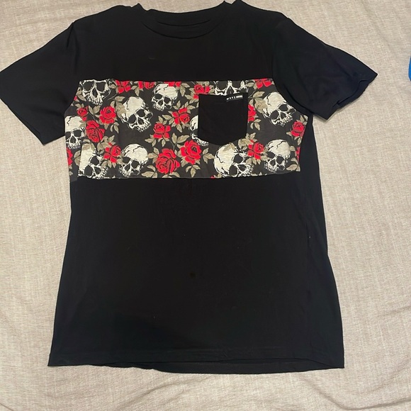 Shirts | Wxyg Mfg Co Skull And Roses Tshirt | Poshmark